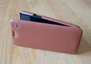 Noreve : Luxury leather cases for Mobile Devices